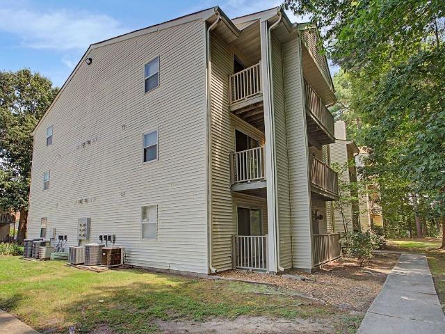 2 Bedroom Condo for Rent at 540 Pineland Cir #201, Newport News, VA 23608 Epes