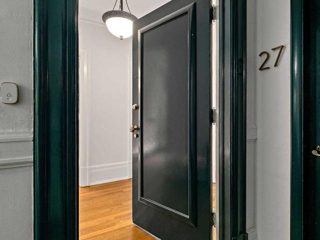 2 Bedroom Condo for Rent at 615 Boren Ave #27, Seattle, WA 98104 First Hill