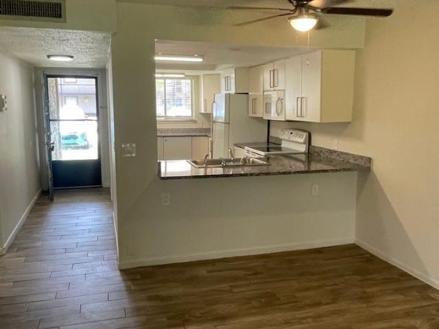 2 Bedroom Condo for Rent at 6308 Newtown Cir #8A3, Town 'n' Country, FL 33615 Bay Port Colony