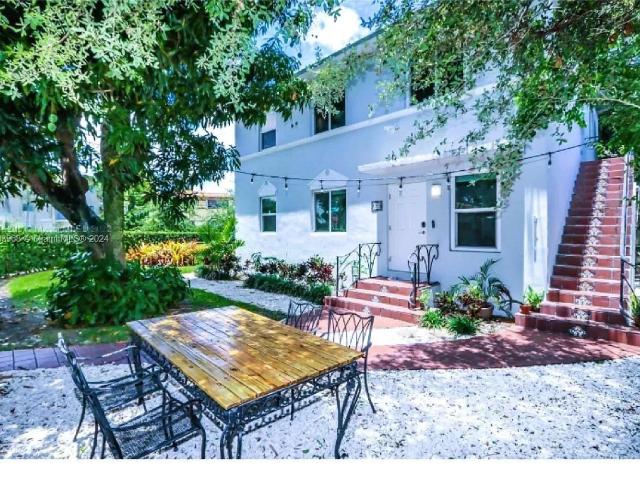 2 Bedroom Condo for Rent at 685 Sw 19th Rd, Miami, FL 33129 Coral Way