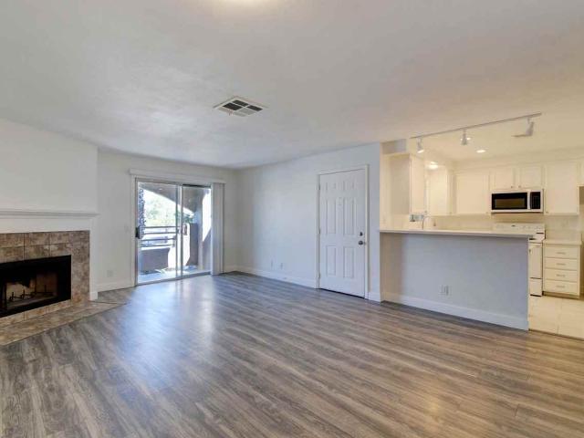 2 Bedroom Condo for Rent at 6867 Tamarus St, Las Vegas, NV 89119