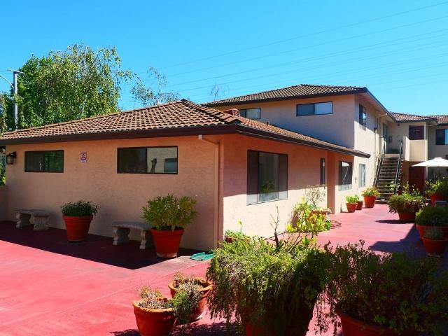 2 Bedroom Condo for Rent at 695 S Knickerbocker Dr #6, Mountain View, CA 94087 Cuernavaca