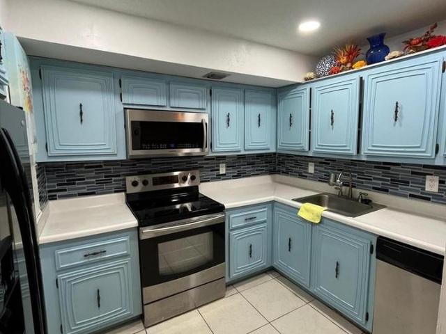2 Bedroom Condo for Rent at 7041 Environ Boulevard #127, Lauderhill, FL 33319