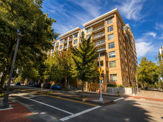 2 Bedroom Condo for Rent at 701 Columbia St #107, Vancouver, WA 98660 Esther Short