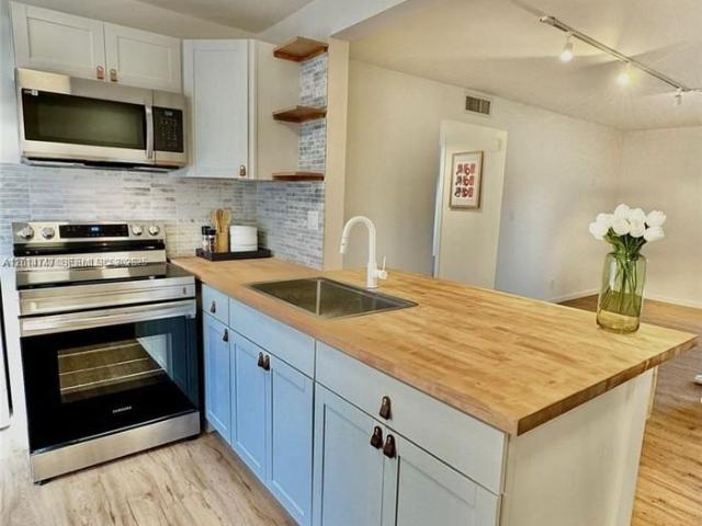 2 Bedroom Condo for Rent at 715 Gardens Drive, Pompano Beach, FL 33069