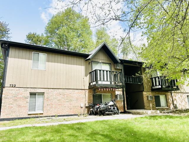 2 Bedroom Condo for Rent at 722 Buchanan Ave #2, Kalamazoo, MI 49008 South Westnedge
