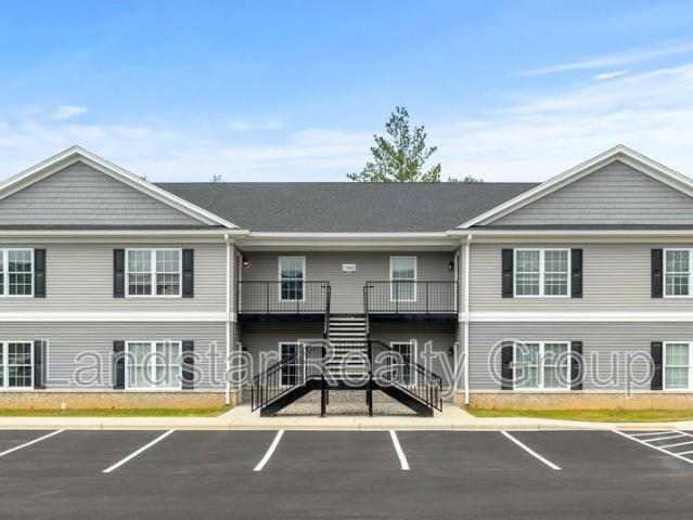 2 Bedroom Condo for Rent at 7303 Tiger Way #202, Louisville, KY 40291