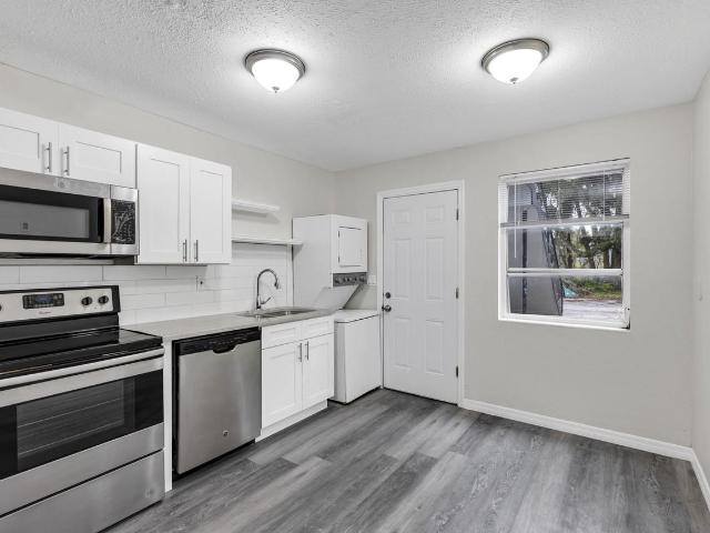 2 Bedroom Condo for Rent at 751 Bellevue Ave #1, Daytona Beach, FL 32114