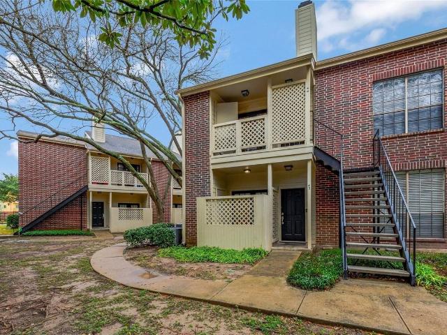 2 Bedroom Condo for Rent at 8055 Cambridge St #43, Houston, TX 77054 Astrodome