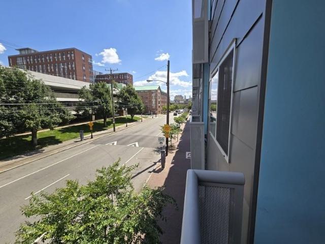 2 Bedroom Condo for Rent at 805 W Cary St #216, Richmond, VA 23220 VCU