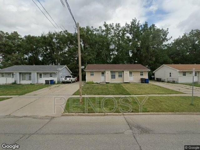 2 Bedroom Condo for Rent at 814 Hartford Ave, Des Moines, IA 50315 McKinley School Columbus Park