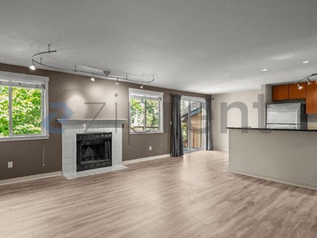 2 Bedroom Condo for Rent at 8240 126th Ave Ne #A302, Kirkland, WA 98033 South Rose Hill