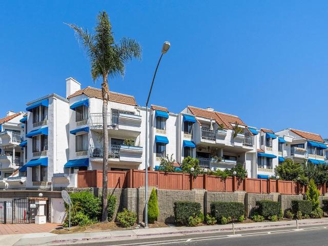 2 Bedroom Condo for Rent at 8308 Regents Rd, San Diego, CA 92122 University City