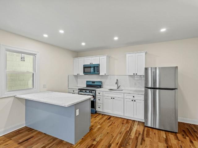 2 Bedroom Condo for Rent at 84 Maple Ave #BLW, New London, CT 06320