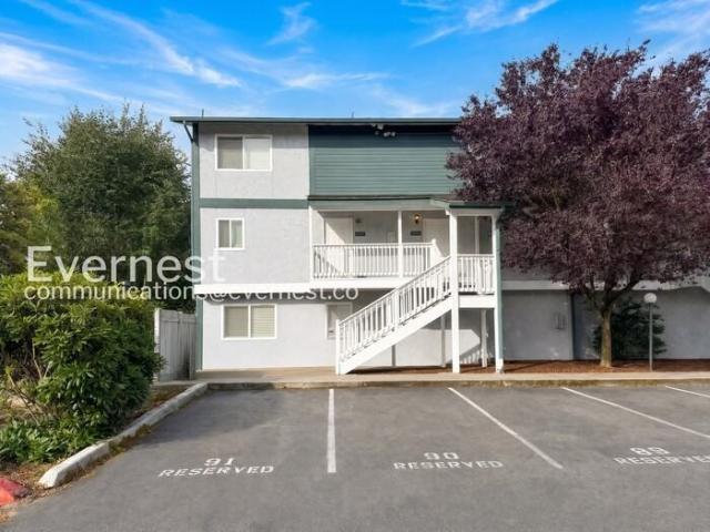 2 Bedroom Condo for Rent at 8823 Holly Dr, Everett, WA 98208 Cascade View