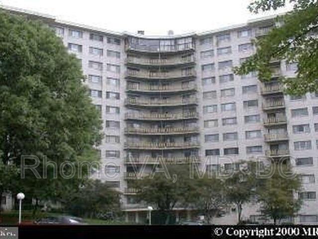 2 Bedroom Condo for Rent at 8830 Piney Branch Rd #403, Silver Spring, MD 20903