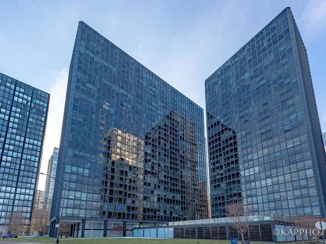 2 Bedroom Condo for Rent at 900 N Lake Shore Dr #702, Chicago, IL 60611 Near North Side