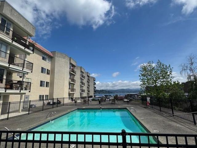 2 Bedroom Condo for Rent at 9030 Seward Park Ave S #203, Seattle, WA 98118 Dunlap