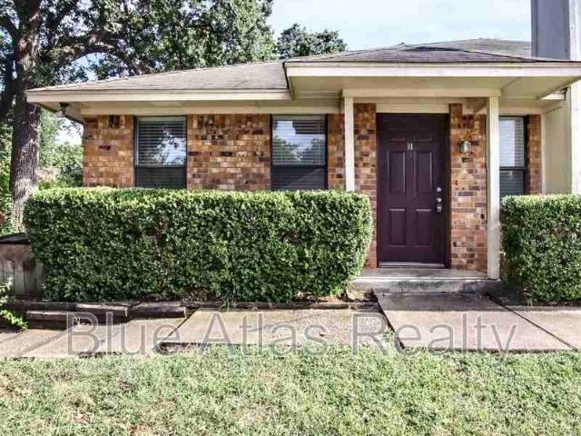 2 Bedroom Condo for Rent at 916 Hilltop Dr, Irving, TX 75060
