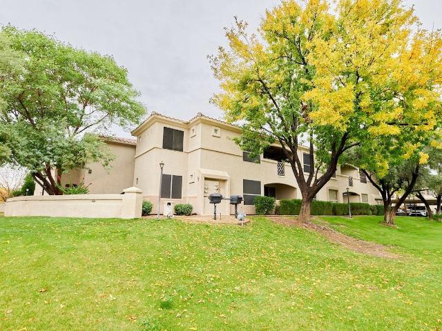 2 Bedroom Condo for Rent at 9550 E Thunderbird Rd #212, Scottsdale, AZ 85260