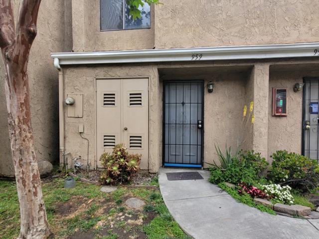 2 Bedroom Condo for Rent at 959 S Mountain Ave, Ontario, CA 91762