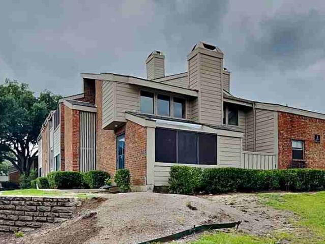 2 Bedroom Condo for Rent at 9600 Royal Ln #301, Dallas, TX 75243