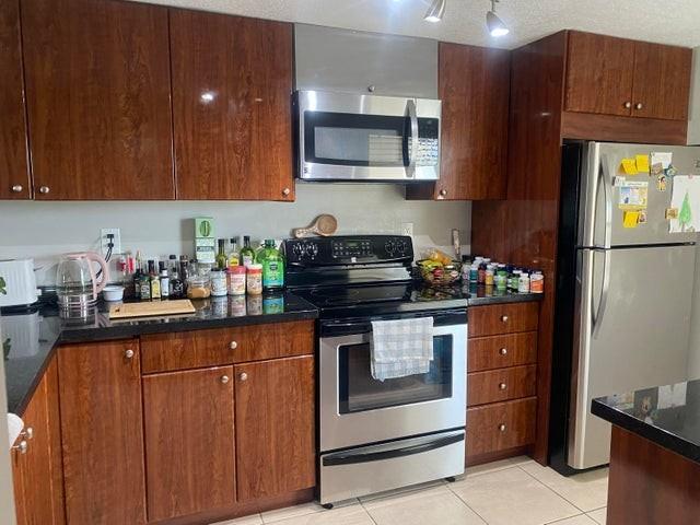 2 Bedroom Condo for Rent at 9 Royal Palm Way, Boca Raton, FL 33432