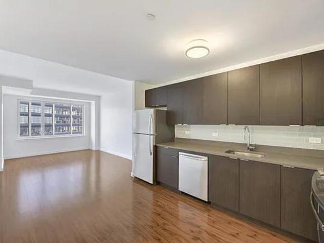 2 Bedroom Condo for Rent at Dekalb Ave #16F, New York, NY 11201 Downtown Brooklyn
