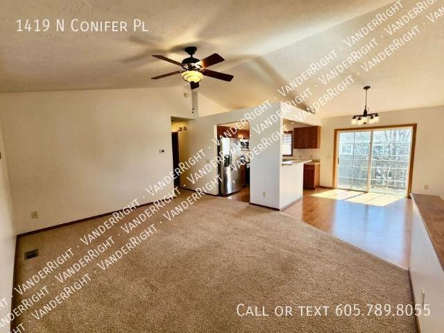 2 Bedroom Condo in NorthWest Sioux Falls!