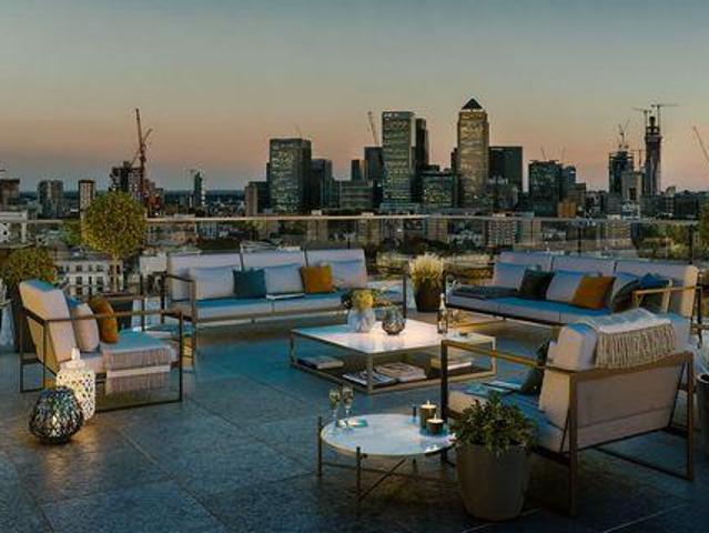 2 Bedroom Condo London England 96313613