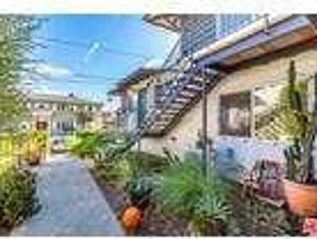 2 Bedroom Condos & Townhouses For Rent Los Angeles CA
