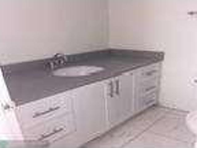 2 Bedroom Condos & Townhouses For Rent Miami FL