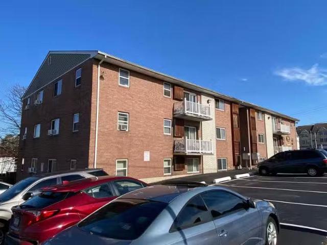 2 Bedroom Cooke Hunter's & Cooke