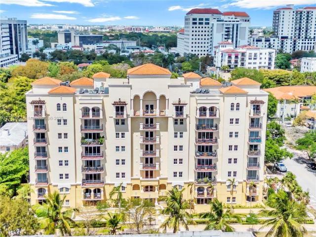 2 bedroom, Coral Gables Fl FL 33134 102398058