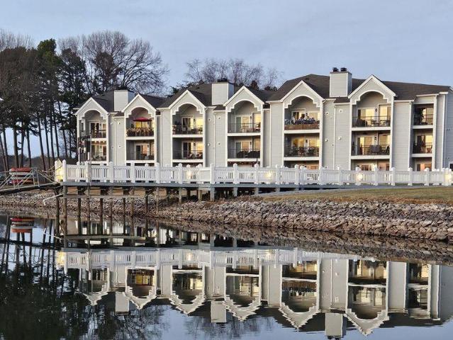 2 bedroom, Cornelius NC 28031 100973345