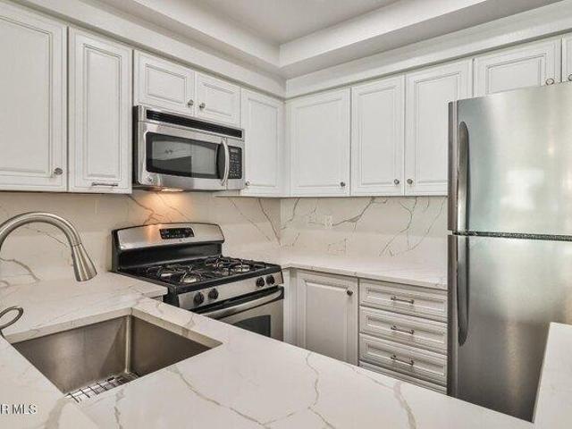 2 bedroom, Calabasas CA 91301 88278444