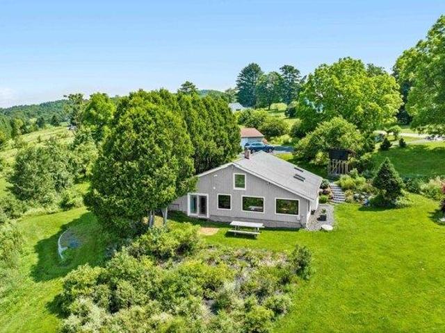 2 bedroom, Calais VT 05650 105113417