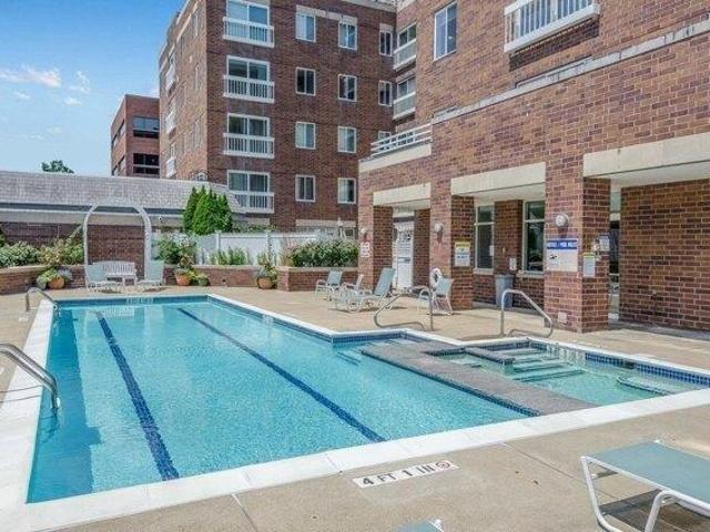 2 bedroom, Cambridge MA 02139 103036976