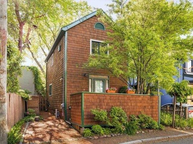 2 bedroom, Cambridge MA 02140 103969717