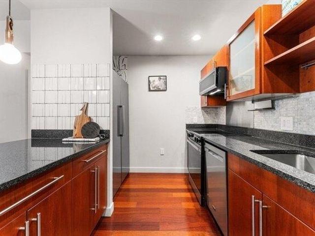 2 bedroom, Cambridge MA 02141 103851814