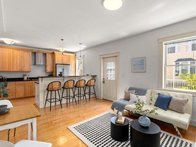 2 bedroom, Cambridge MA 02141 103888214