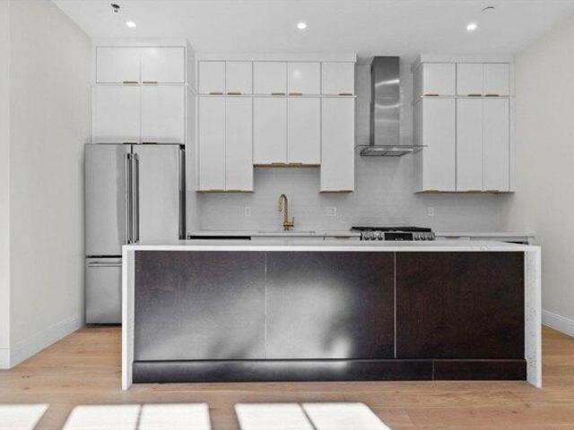 2 bedroom, Cambridge MA 02141 103808555