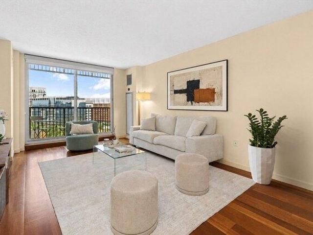 2 bedroom, Cambridge MA 02141 104511080