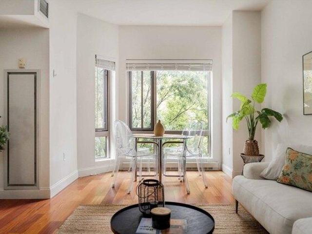 2 bedroom, Cambridge MA 02141 105061185