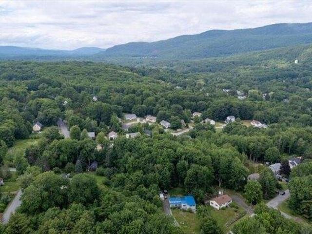 2 bedroom, Camden ME 04843 103930626