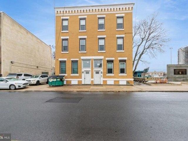 2 bedroom, Camden NJ 08102 89042021