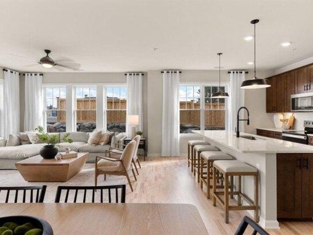 2 bedroom, Canton MA 02021 103036916