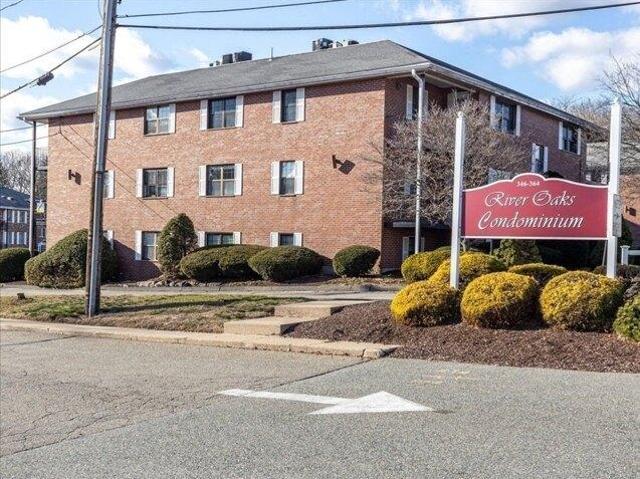 2 bedroom, Canton MA 02021 103037729
