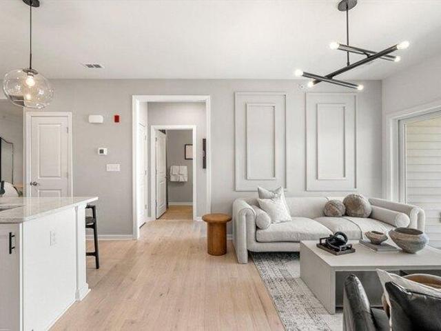 2 bedroom, Canton MA 02021 103887498