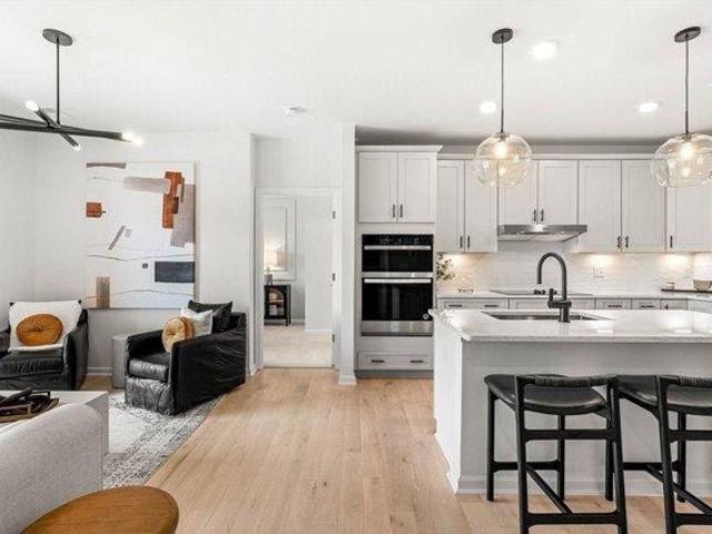 2 bedroom, Canton MA 02021 104652461